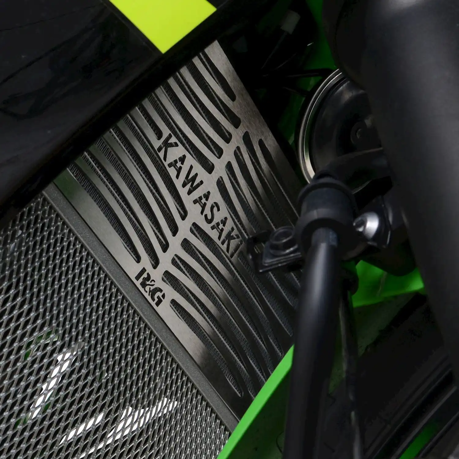 Branded Radiator Guard For Kawasaki Z125 & Ninja 125 '19-